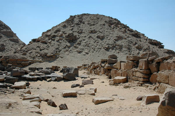 Ancient Egypt and Archaeology Web Site - abusir_jul_2006_0134