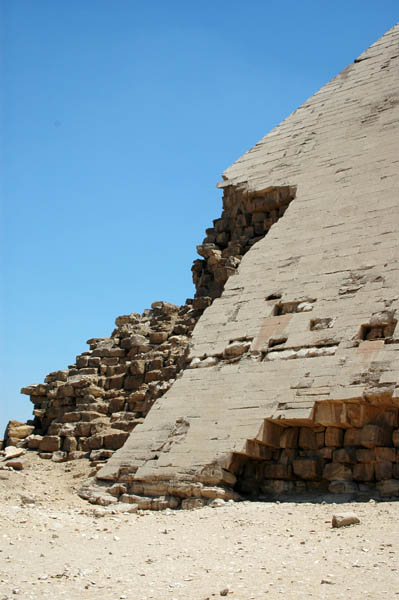 Ancient Egypt and Archaeology Web Site - dashur_jul_2006_0054