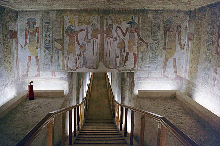 Ancient Egypt and Archaeology Web Site - valley-of-kings_09